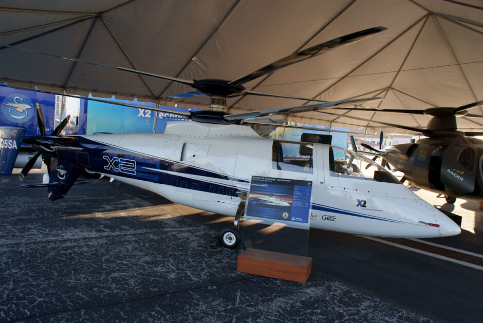 How Fast Do Helicopters Fly? - Durofy - Business, Technology ...